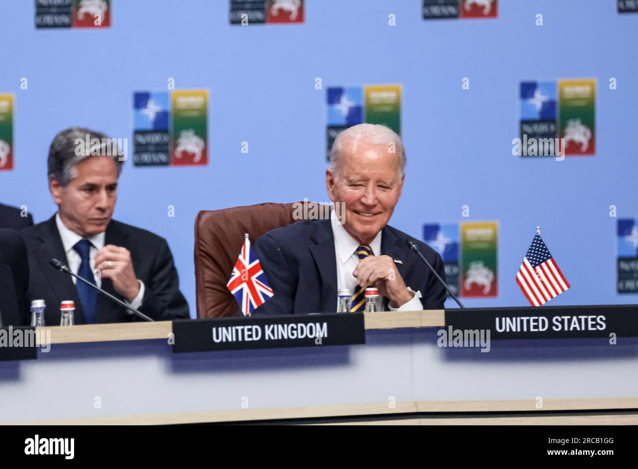 Nato conference table hi-res stock photography and images - Alamy