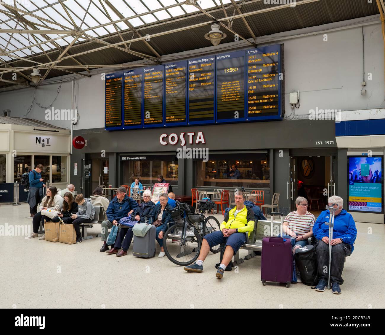 Inverness railway hi-res stock photography and images - Alamy