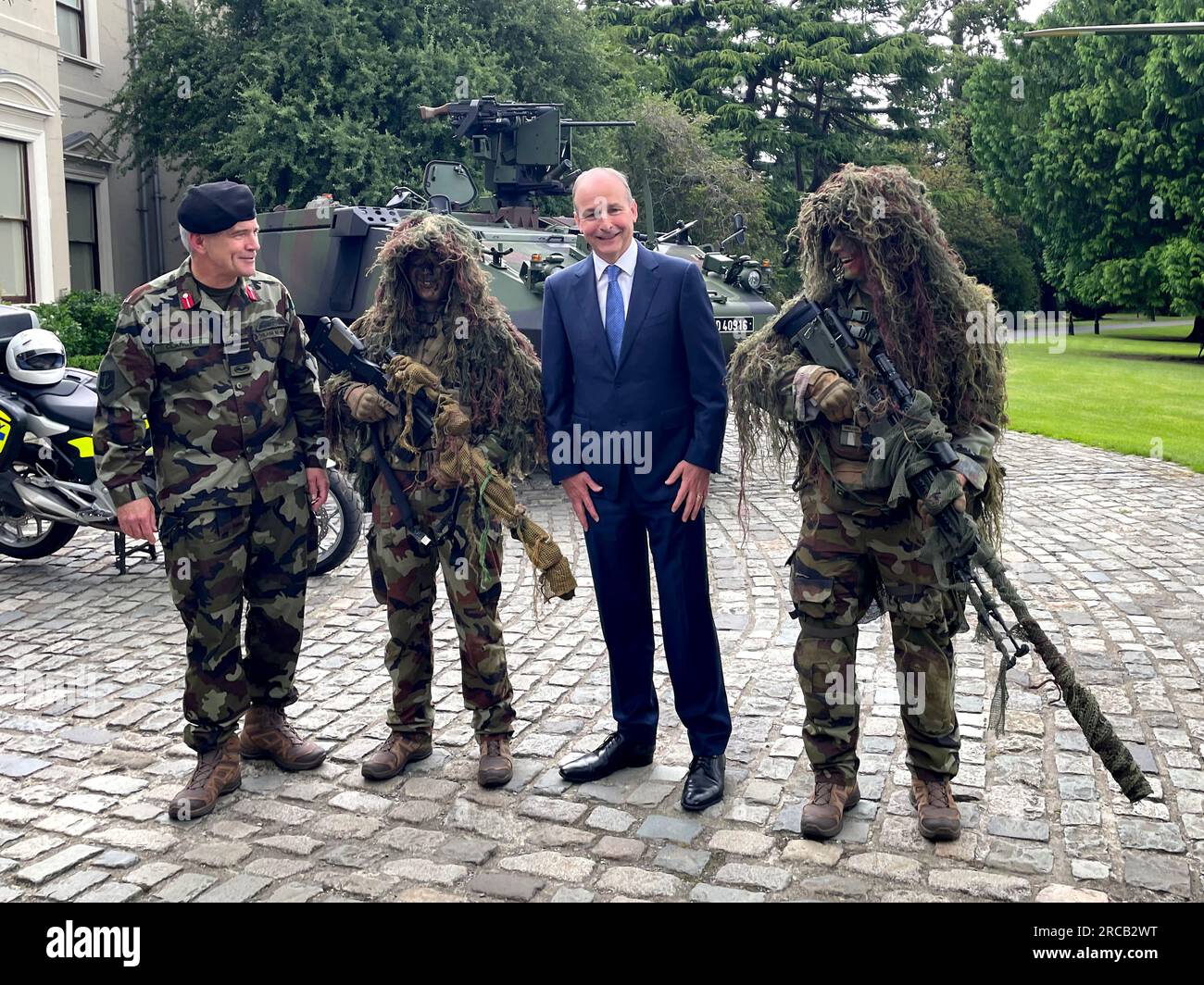 Chief staff irish defence forces hi-res stock photography and images ...