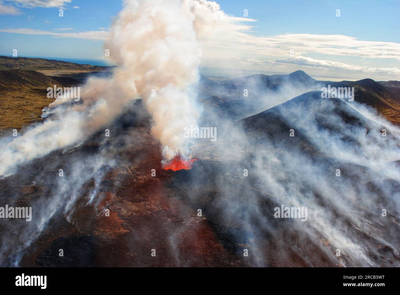 A volcano erupts at Litli-Hrutur in Iceland Stock Photo - Alamy