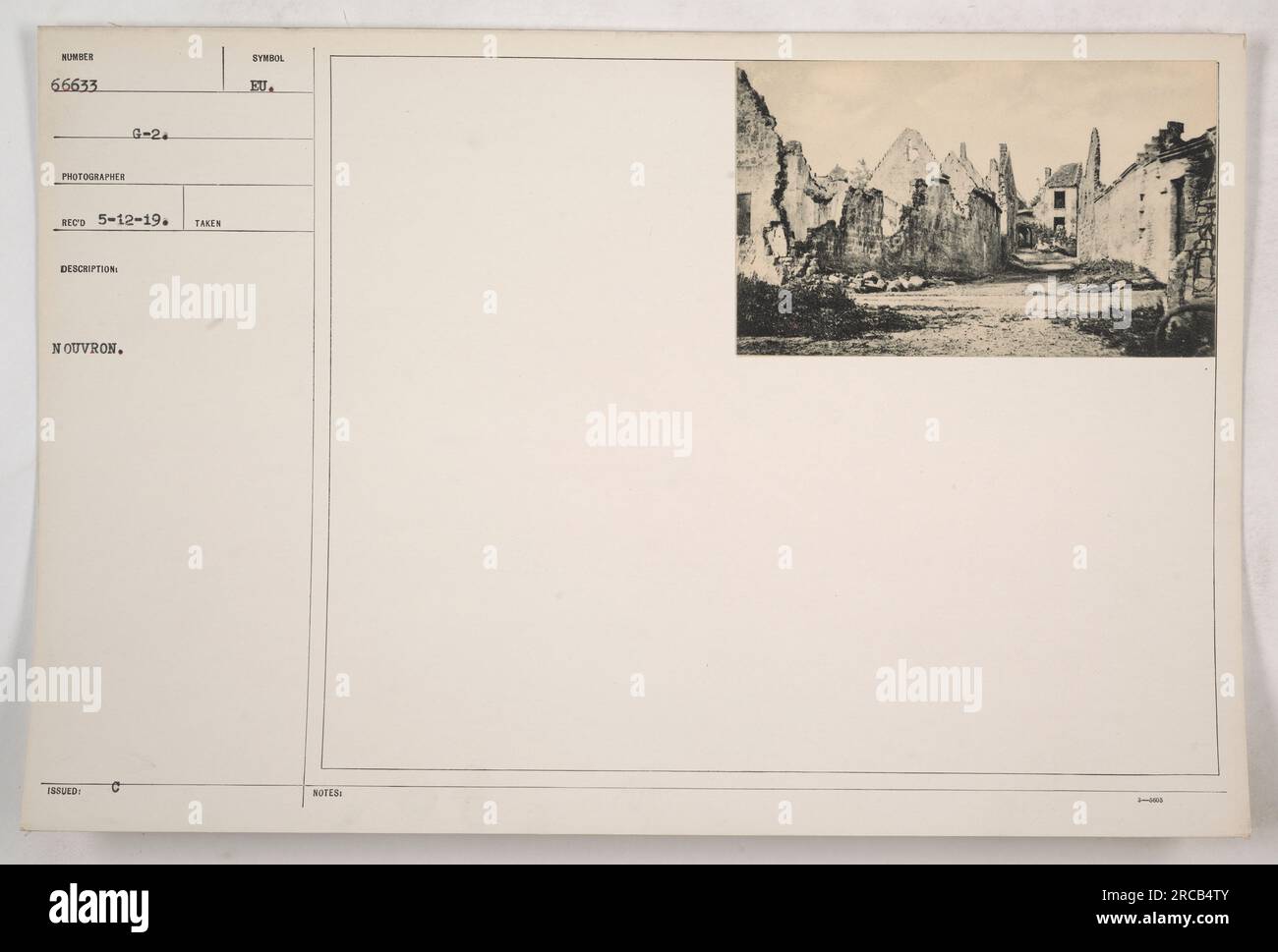 American military personnel conducting a training exercise during World ...