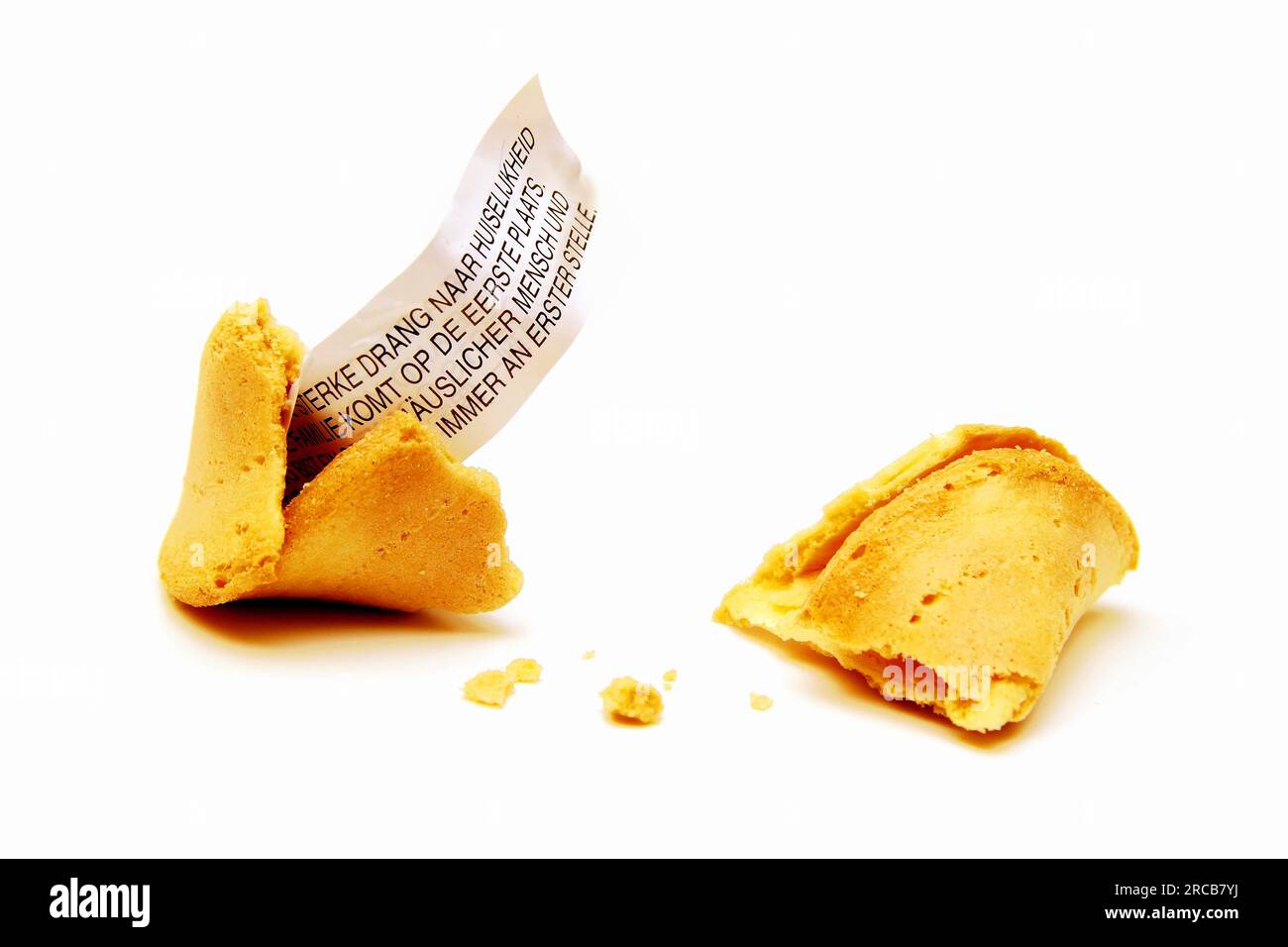 Chinese fortune cookie note hi-res stock photography and images - Alamy