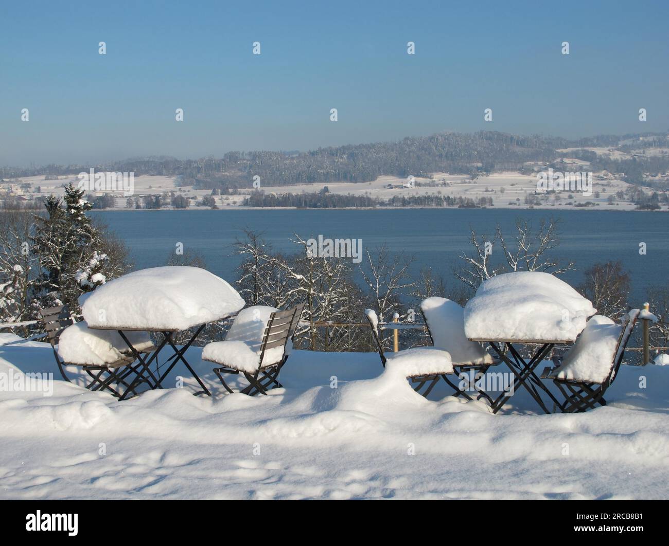 Covered furniture outdoor hi-res stock photography and images - Alamy