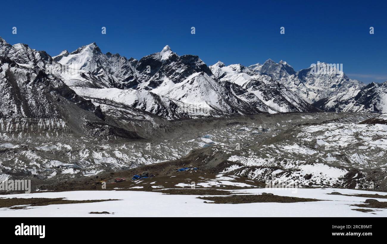 Khumbu Glacier and Gorak Shep Stock Photo - Alamy