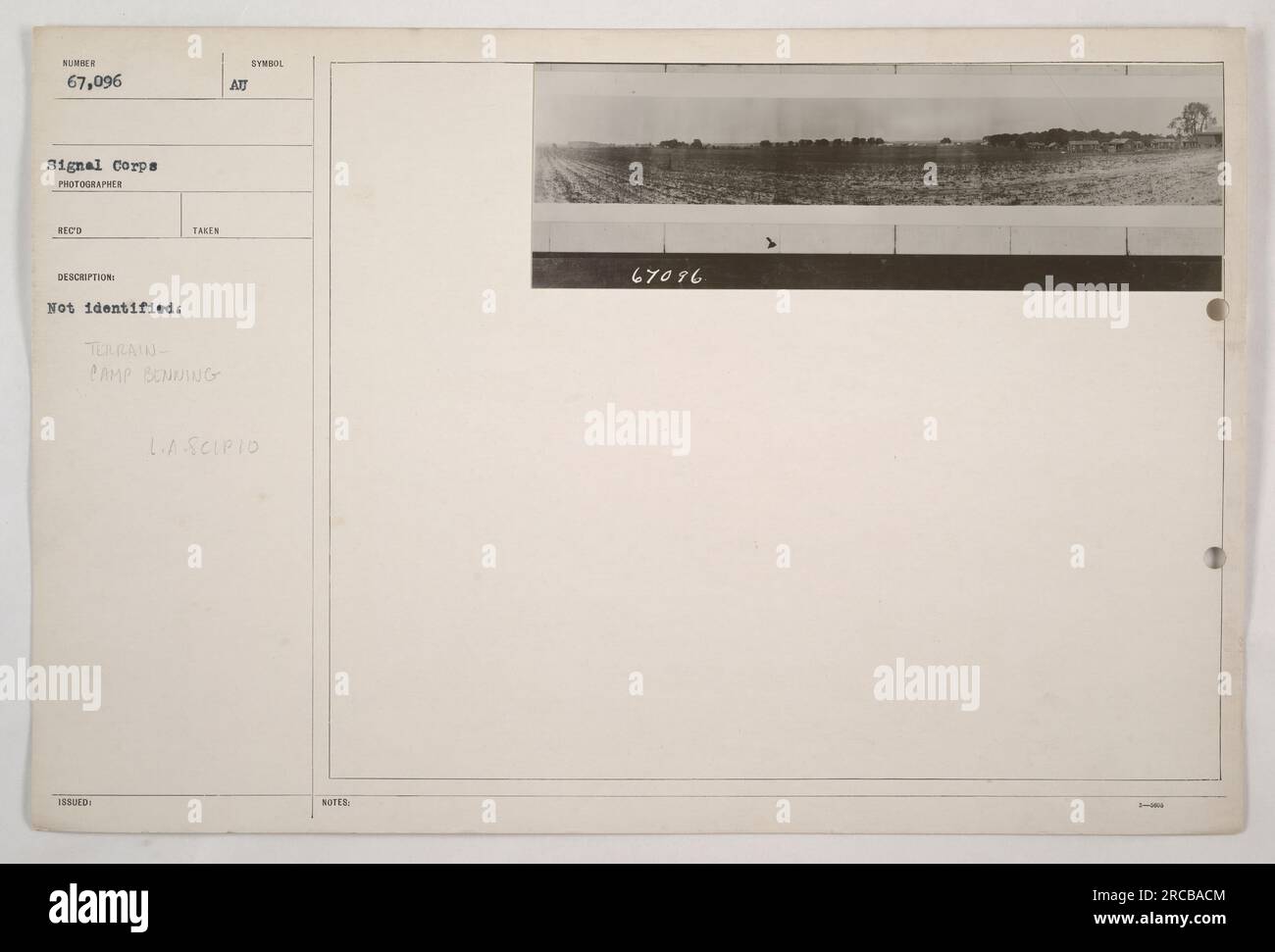 Camp benning photographs of barracks hi-res stock photography and ...