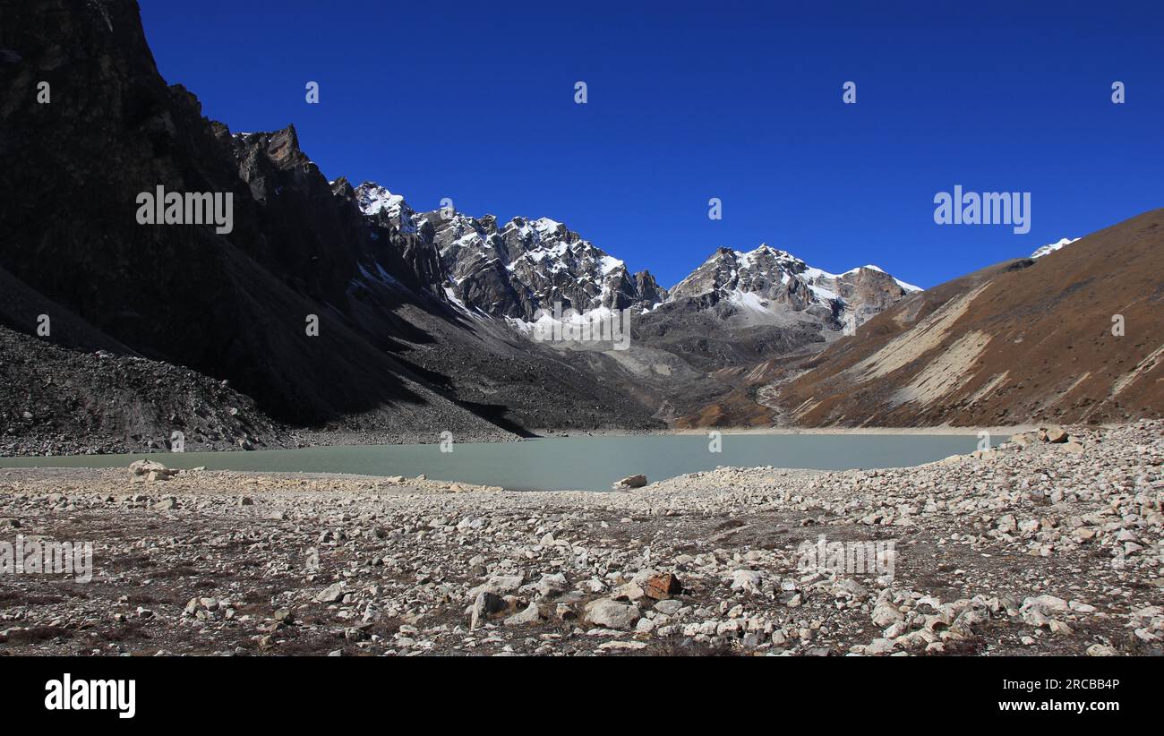 Everest national park hi-res stock photography and images - Alamy