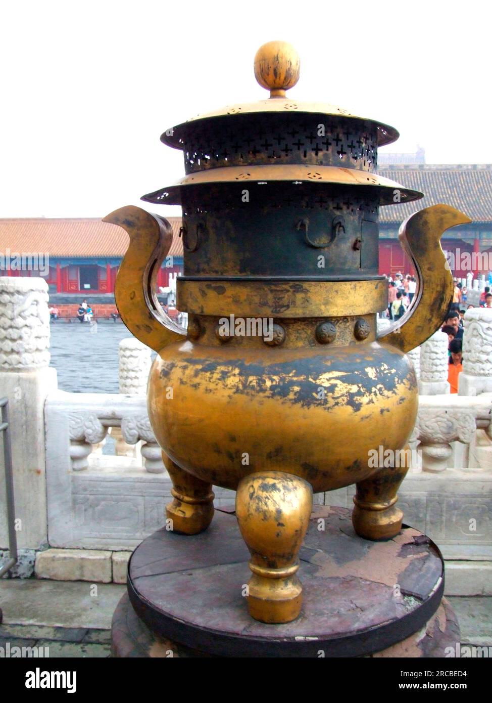 Incense burner, Palace Museum, Beijing, China Stock Photo - Alamy