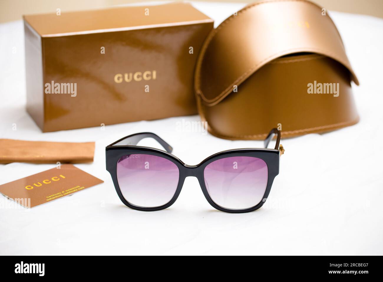 Shades sunglasses spectacles classic items products Stock Photo - Alamy