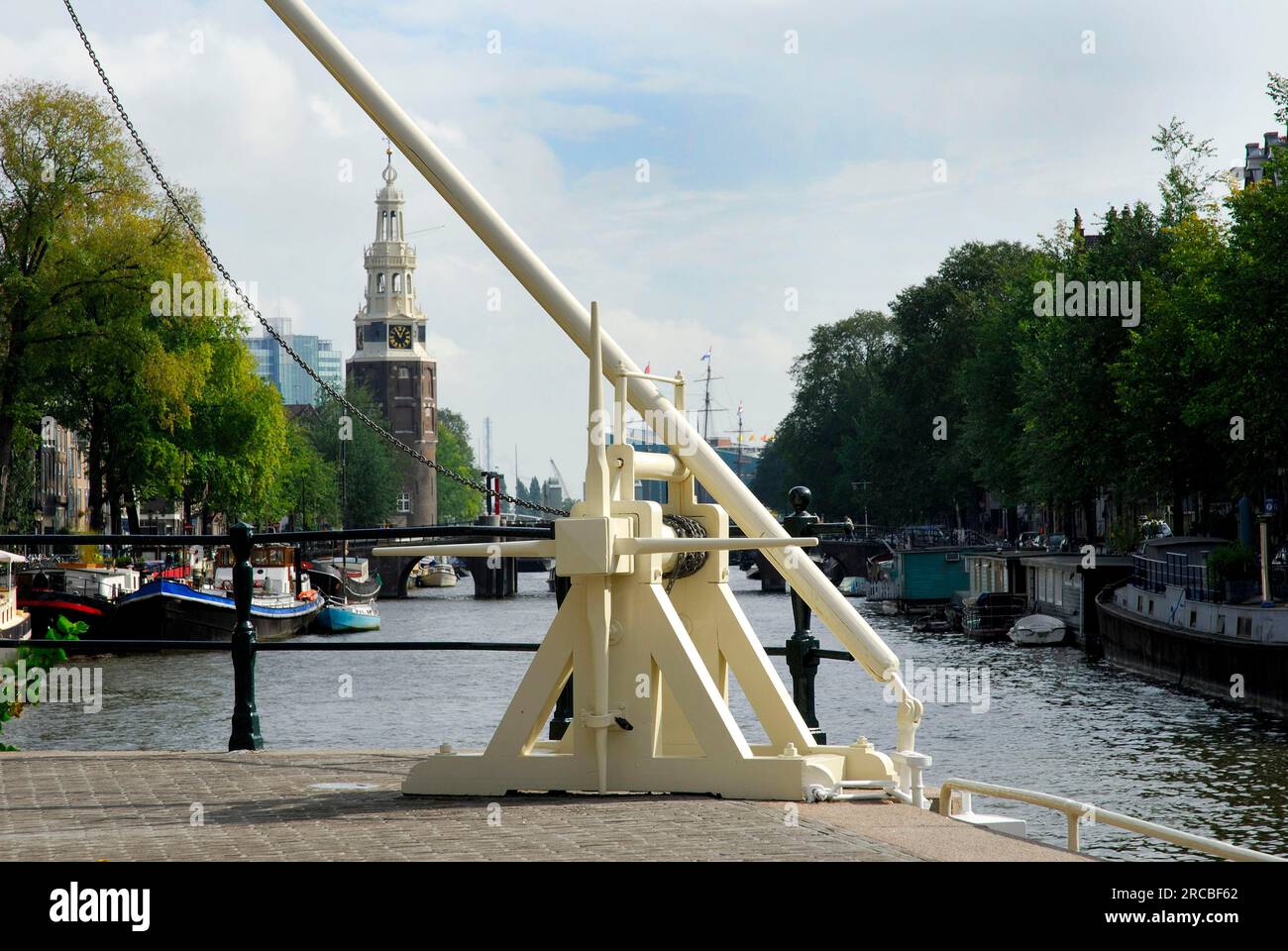 Lock and watchtower Montelbaanstoren, Oudeschans, Amsterdam ...