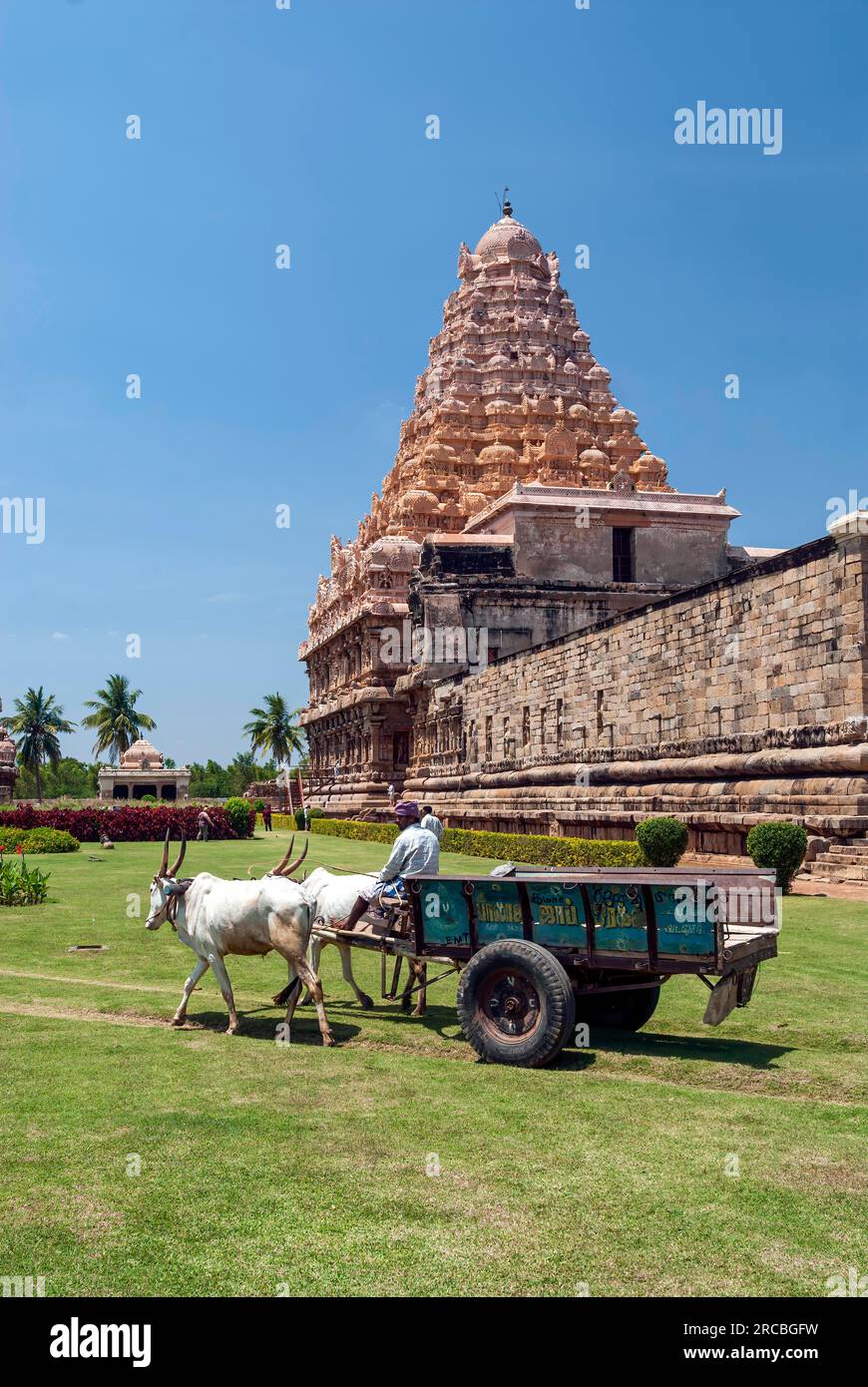 11th century Arulmigu Peruvudaiyar Brihadisvara Temple in Gangaikonda ...