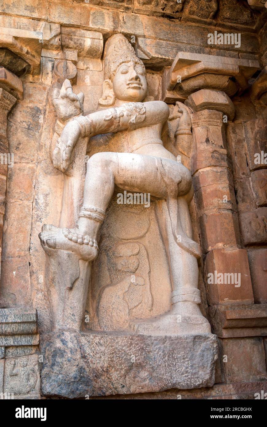 Dwarapalaka gate Keeper statue on the exterior wall of 11th century ...