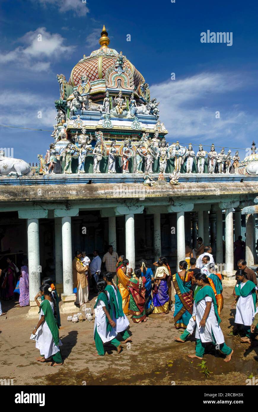 Hindu hinduism south asia hi-res stock photography and images - Alamy
