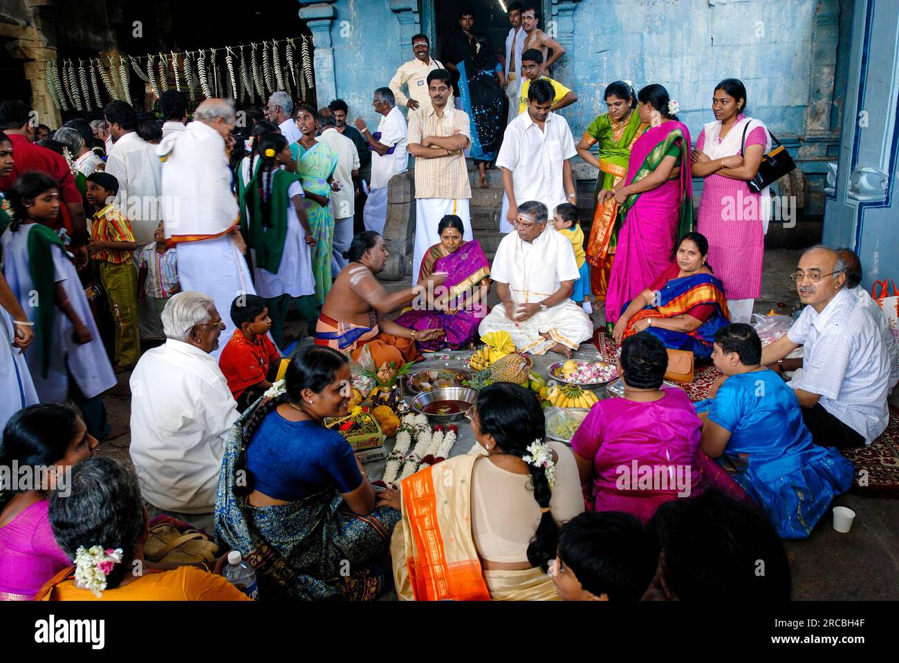 Abirami temple hi-res stock photography and images - Alamy