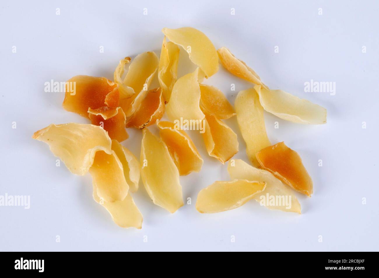 Lily bulb (Lilii Bulbus), cut out, object Stock Photo - Alamy