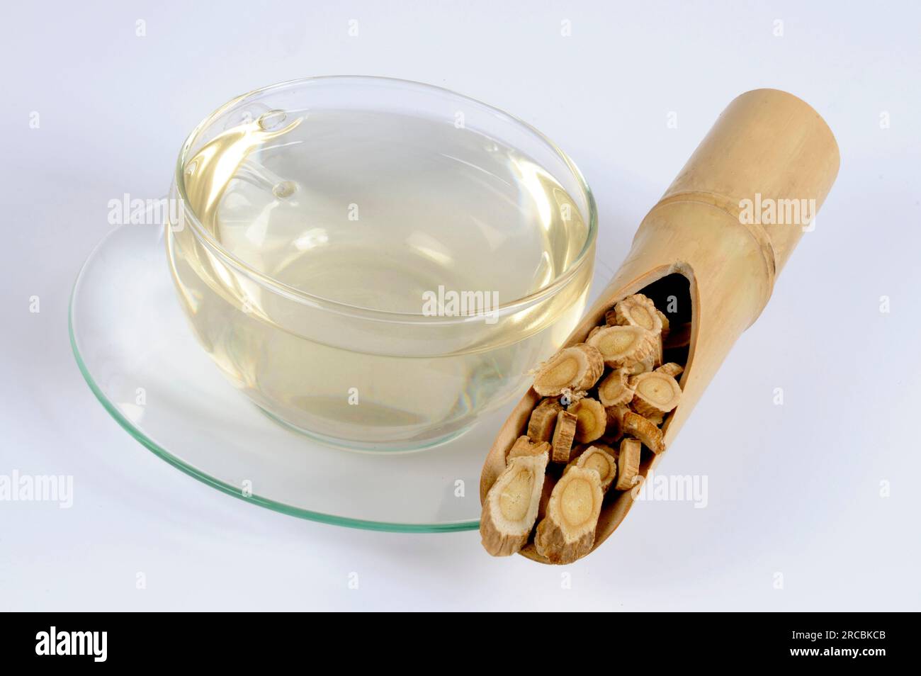Cup membrane milk root tea (Astragalus membranaceus) (Astragali Radix ...