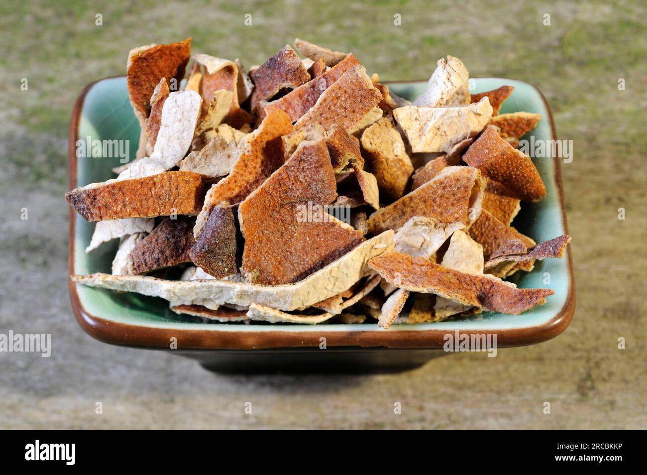 Tangerine shells hi-res stock photography and images - Alamy