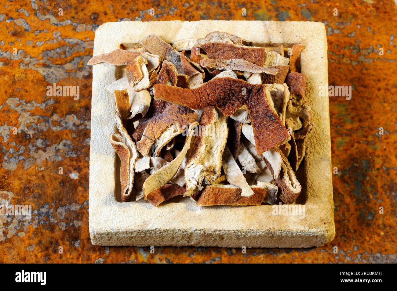 Mandarin peel (Citri reticulatae Pericarpium Stock Photo - Alamy