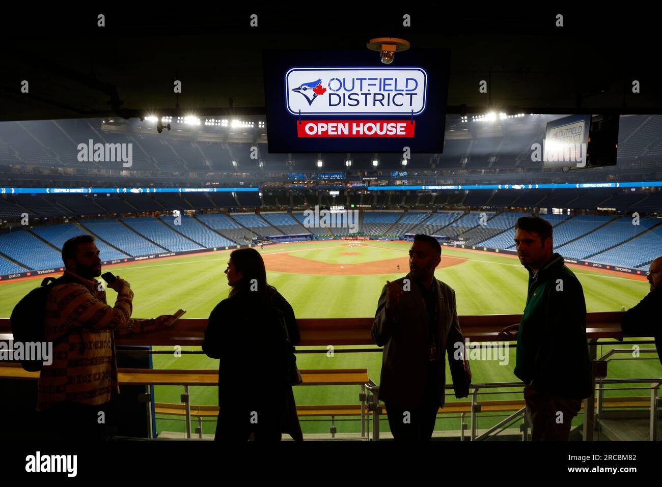 Toronto, Canada. 06th Apr, 2023. People hang out at the Corona Rooftop ...