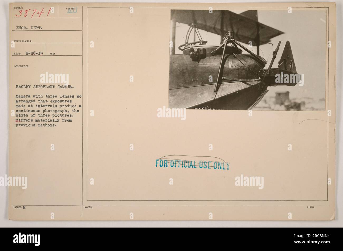 A Bagley aeroplane camera, serial number 38741, is shown in this ...
