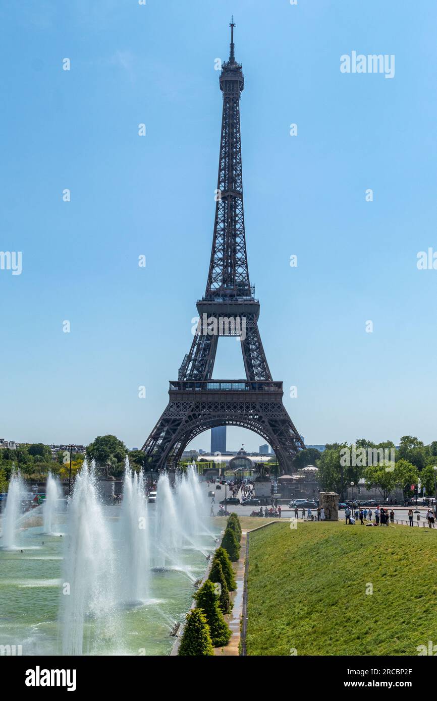Unique photo of the Eiffel Tower in Paris Stock Photo - Alamy