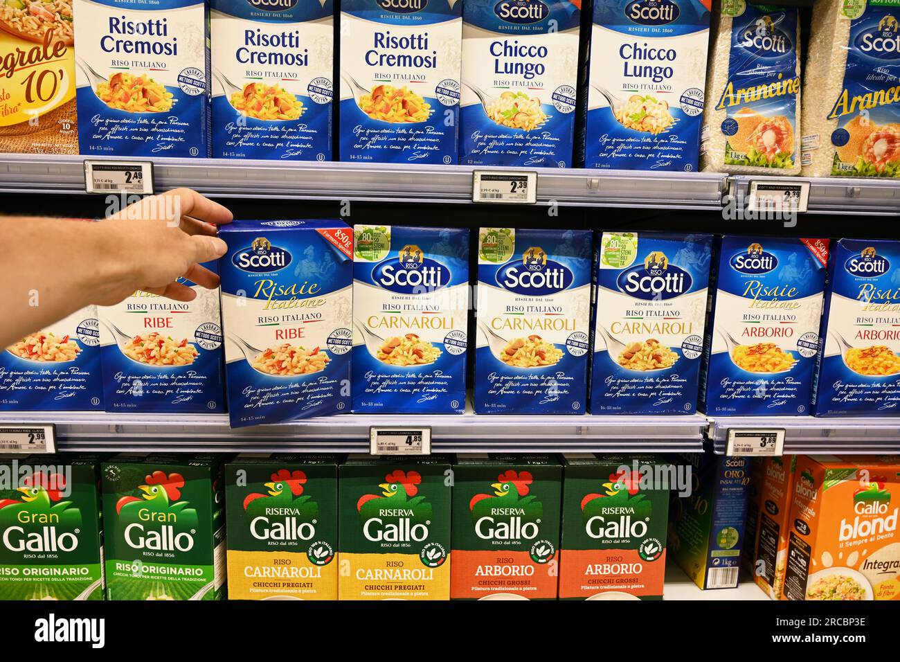 Carton rice hi-res stock photography and images - Alamy