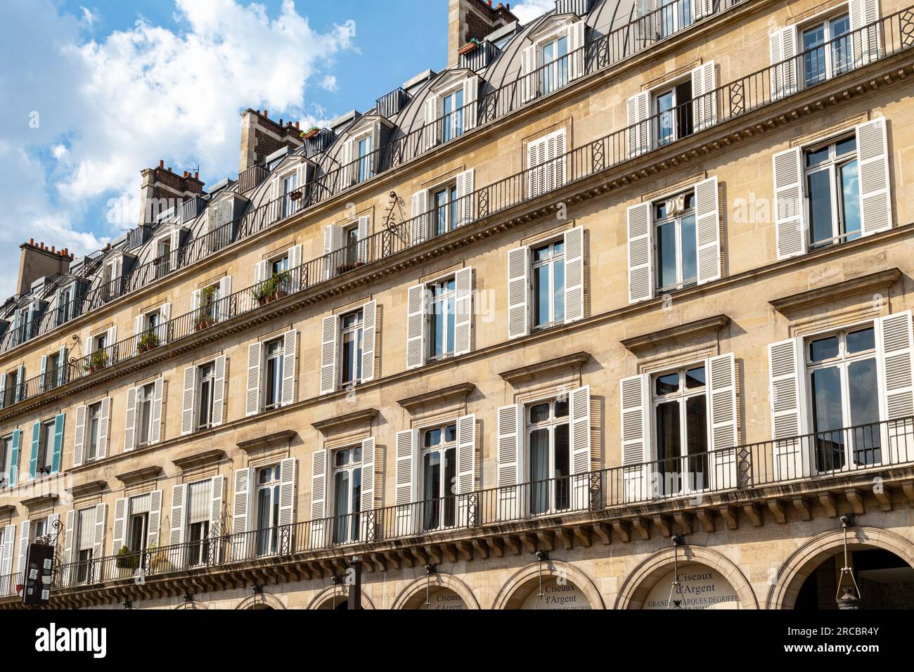 Travel photo od the architecture in Paris Stock Photo - Alamy
