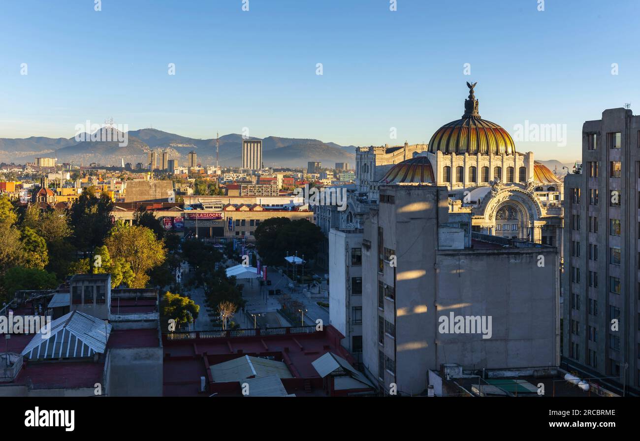 Mountain sunrise mexico city hi-res stock photography and images - Alamy