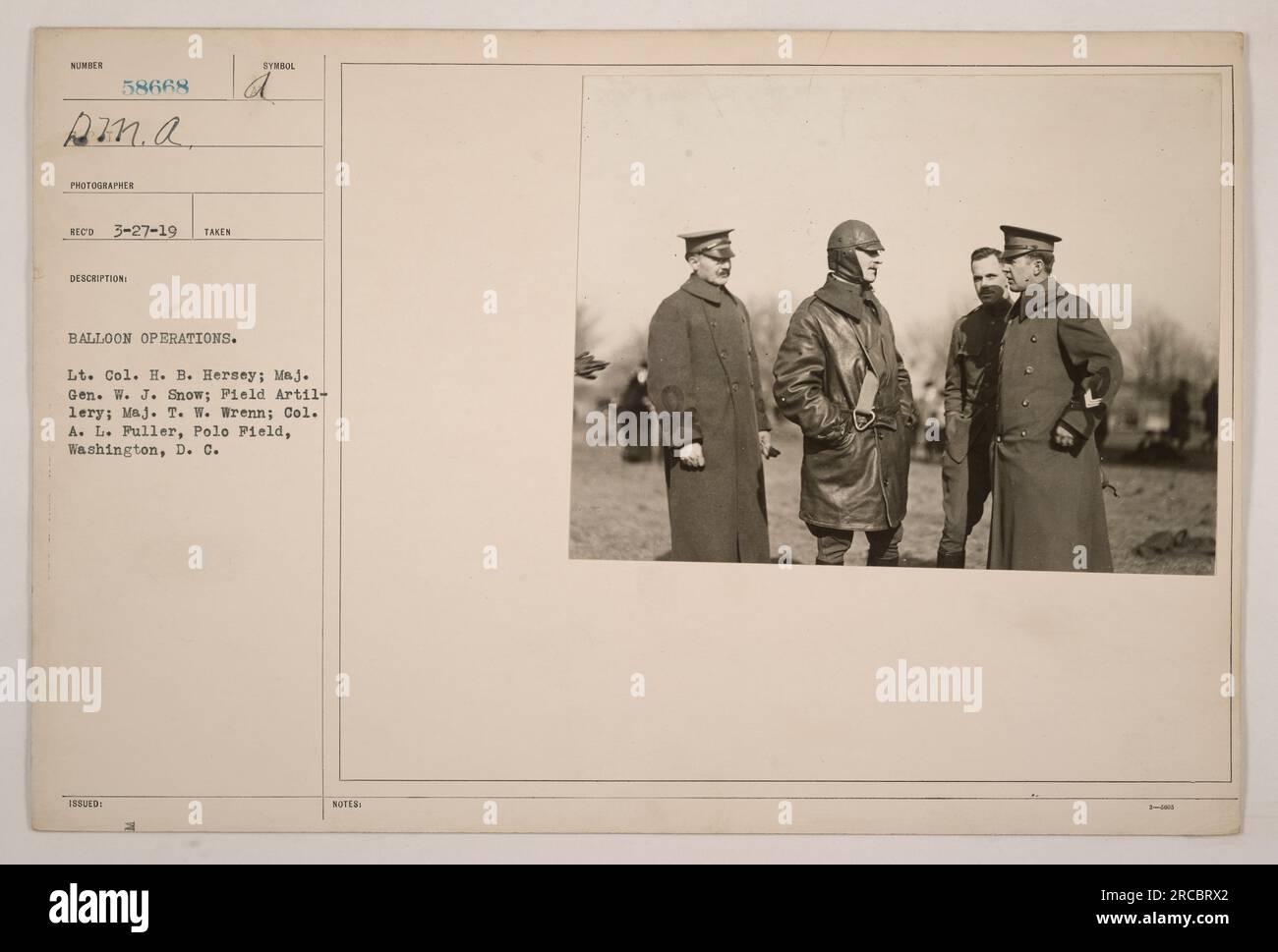 Balloon b w hi-res stock photography and images - Alamy