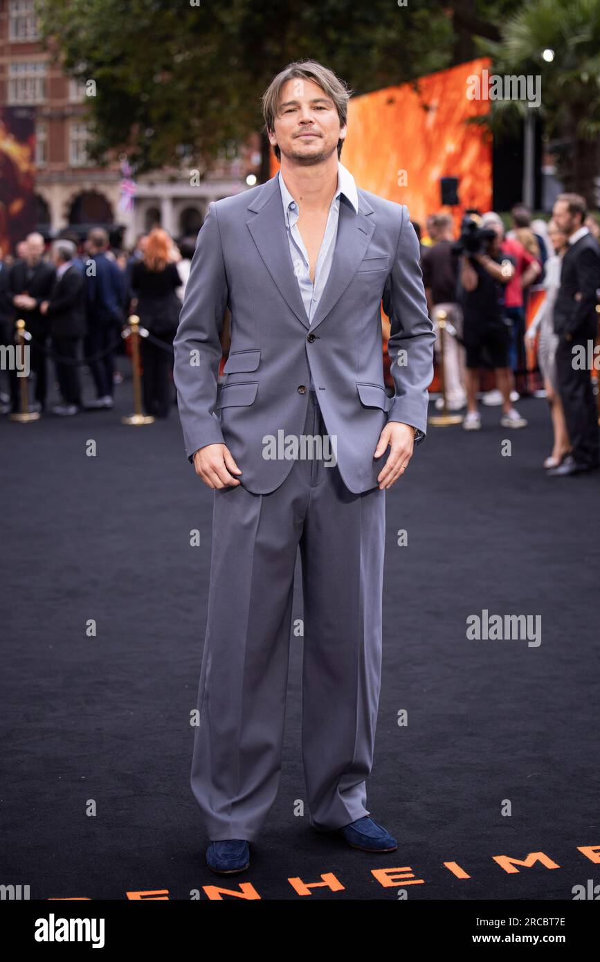 Josh Hartnett poses for photographers upon arrival at the premiere for ...