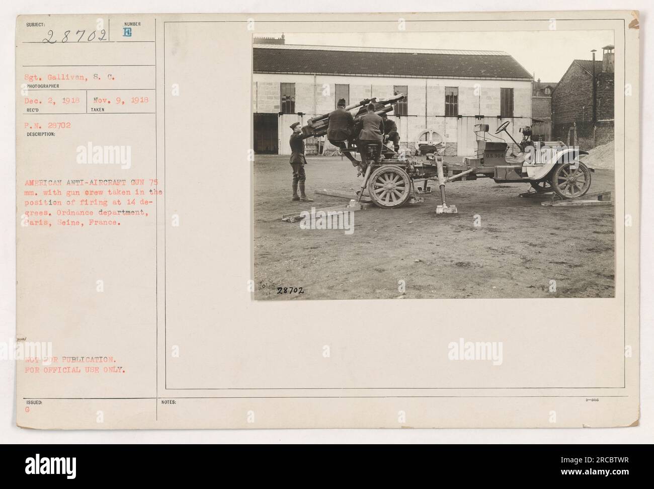 Paris gun firing 1918 hi-res stock photography and images - Alamy