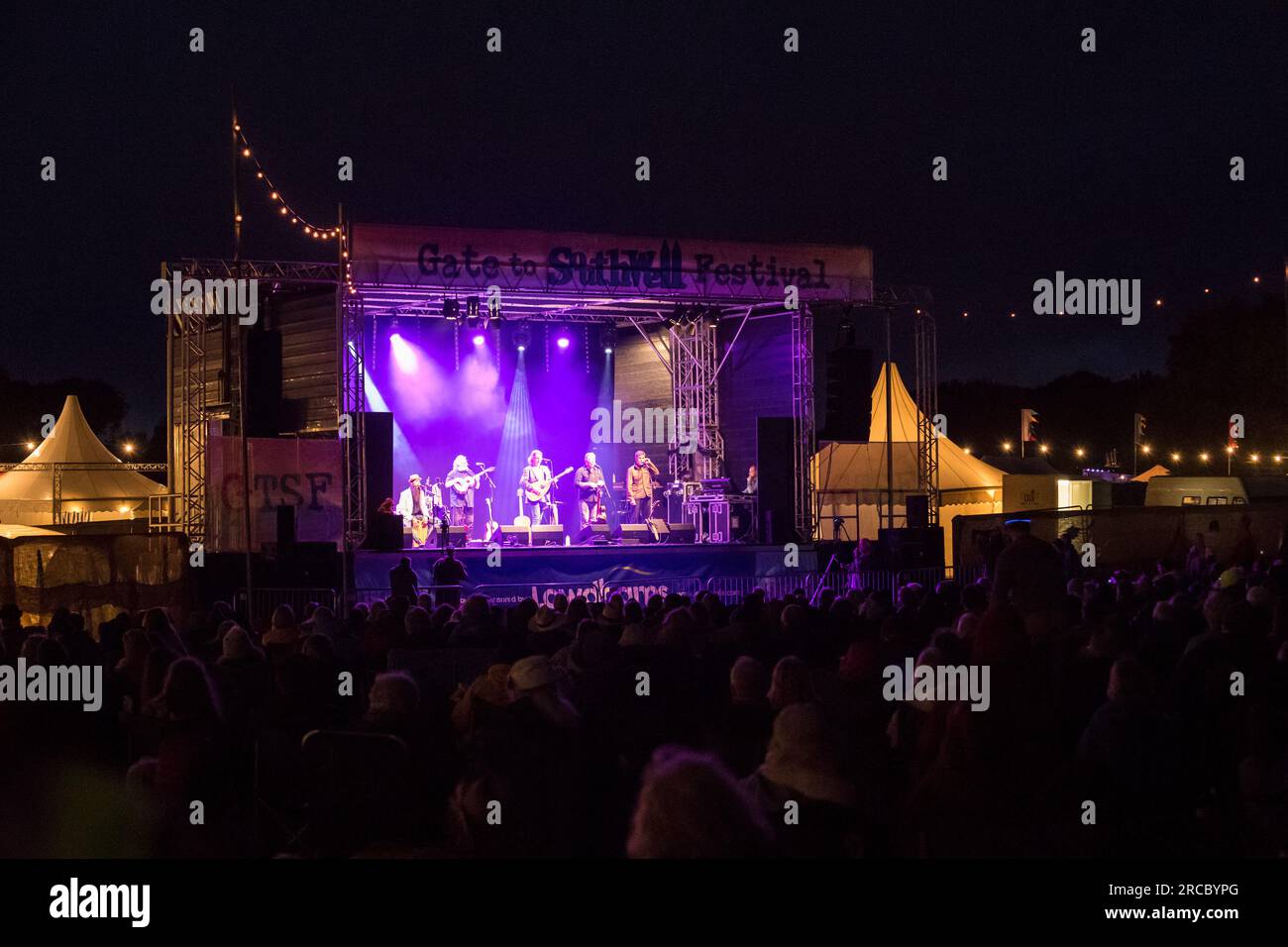 Dog Show Sessions, Show of Hands and Track Dogs playing live on stage ...