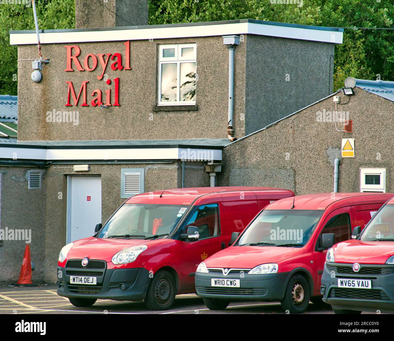royal mail logo on van Stock Photo - Alamy