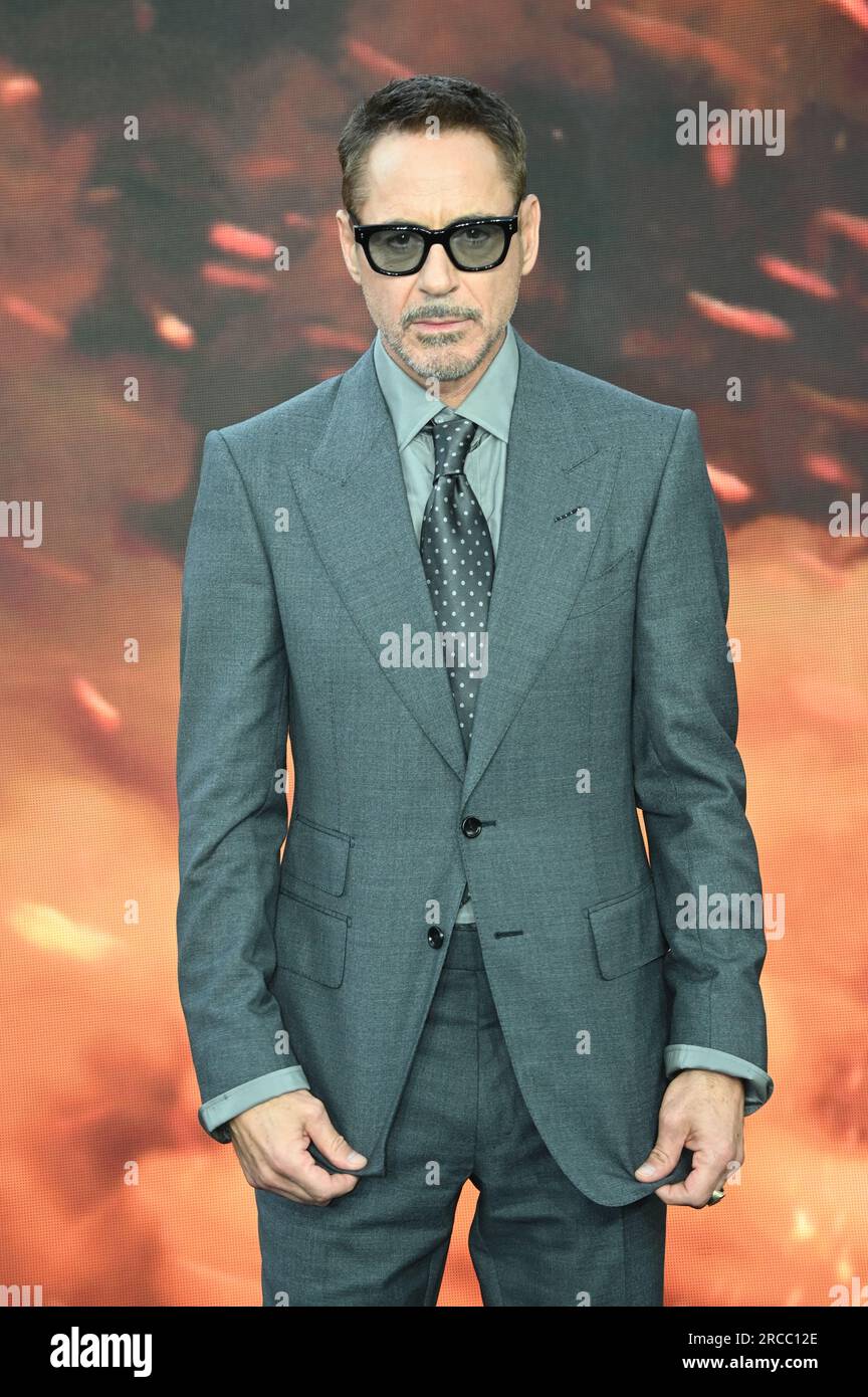 Oppenheimer robert downey jr hi-res stock photography and images - Alamy
