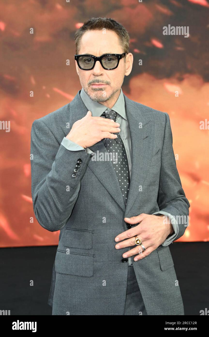 Oppenheimer robert downey jr hi-res stock photography and images - Alamy