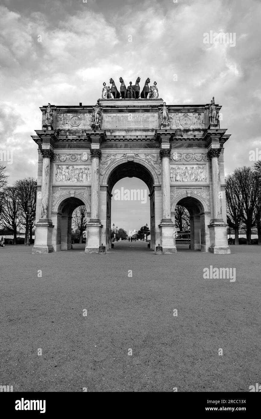 Neoclassical triumph arch Black and White Stock Photos & Images - Alamy