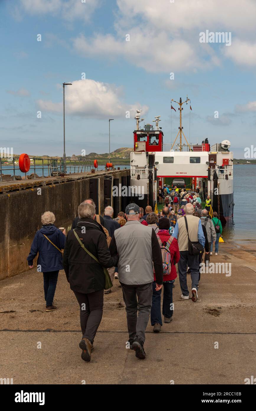 Fionnphort, Isle of Mull, Scotland, UK, 6 June 2023. The CalMac ferry ...