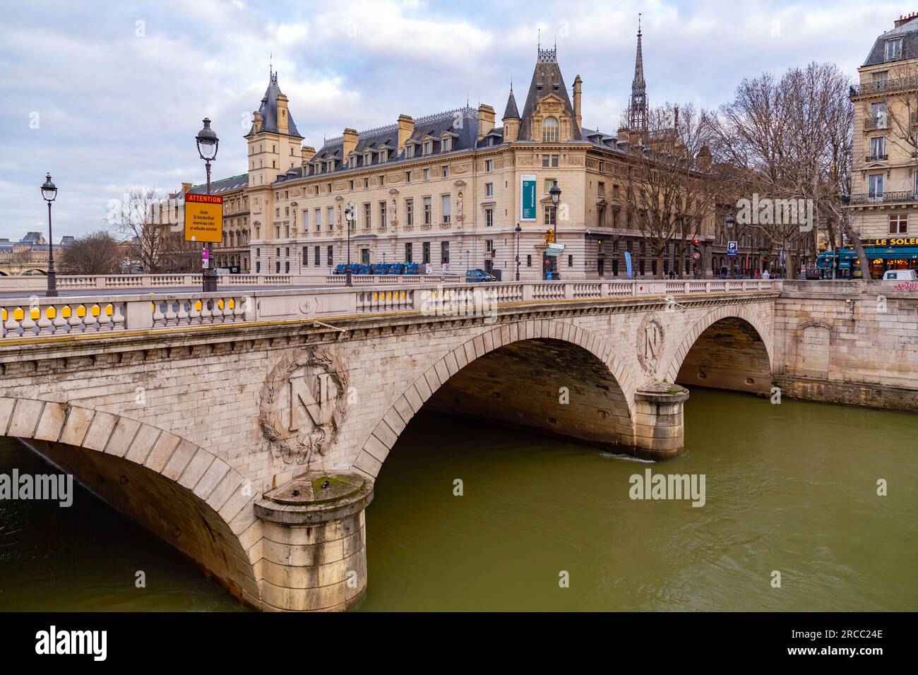 Paris, France - January 20, 2022: Pont Saint-Michel is a bridge linking ...