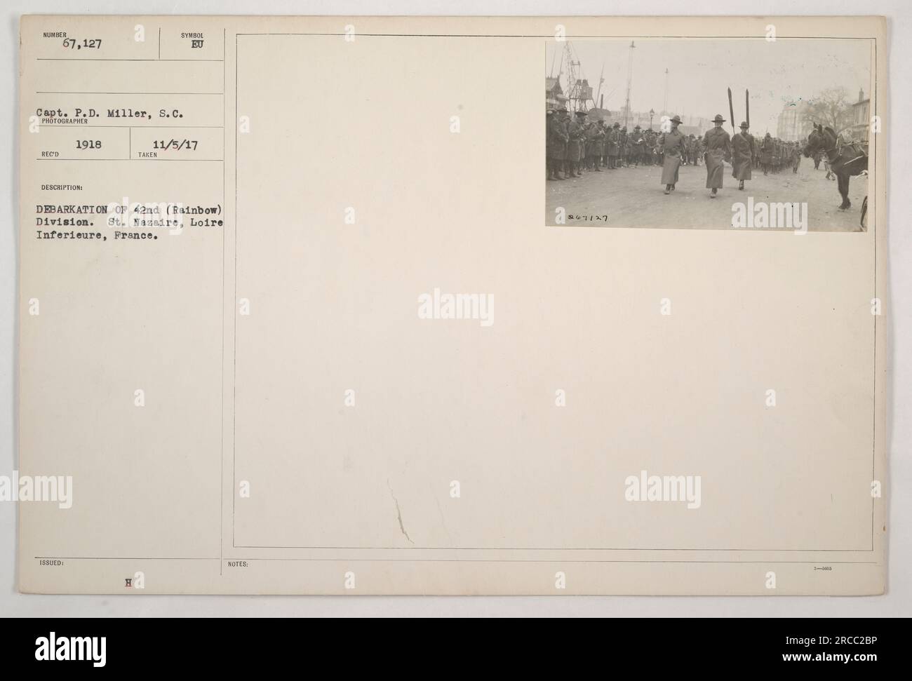 Soldiers of the 42nd (Rainbow) Division disembarking at St. Nazaire ...