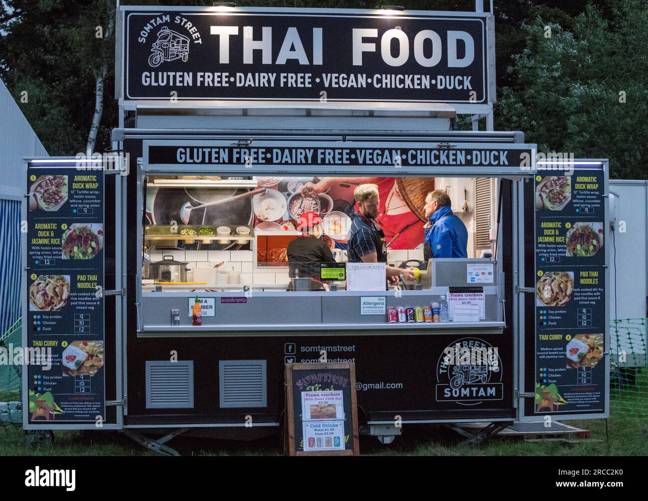 Food and music festival hi-res stock photography and images - Alamy