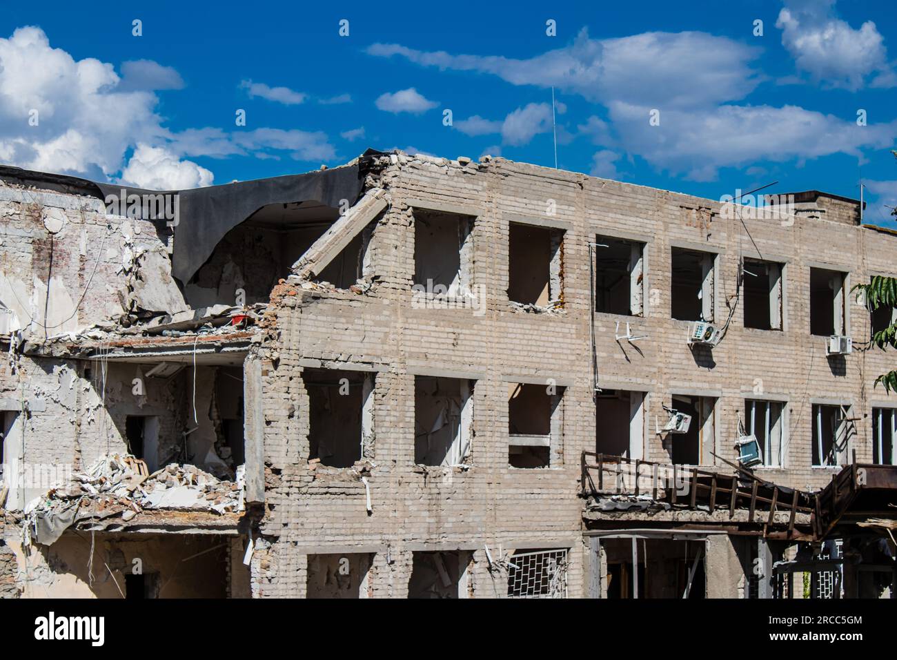 Damaged buildings at Nikopol, Russian army bombs civilian targets and ...