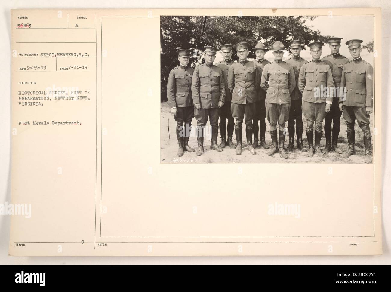 "Soldiers boarding ships at the Port of Embarkation, Newport News, VA ...