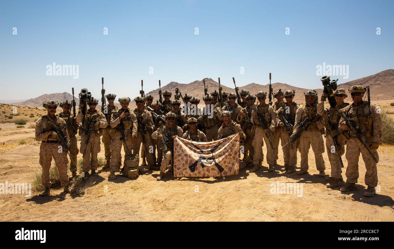 U.S. Marines with 2nd Battalion, 5th Marines, 1st Marine Division, pose ...