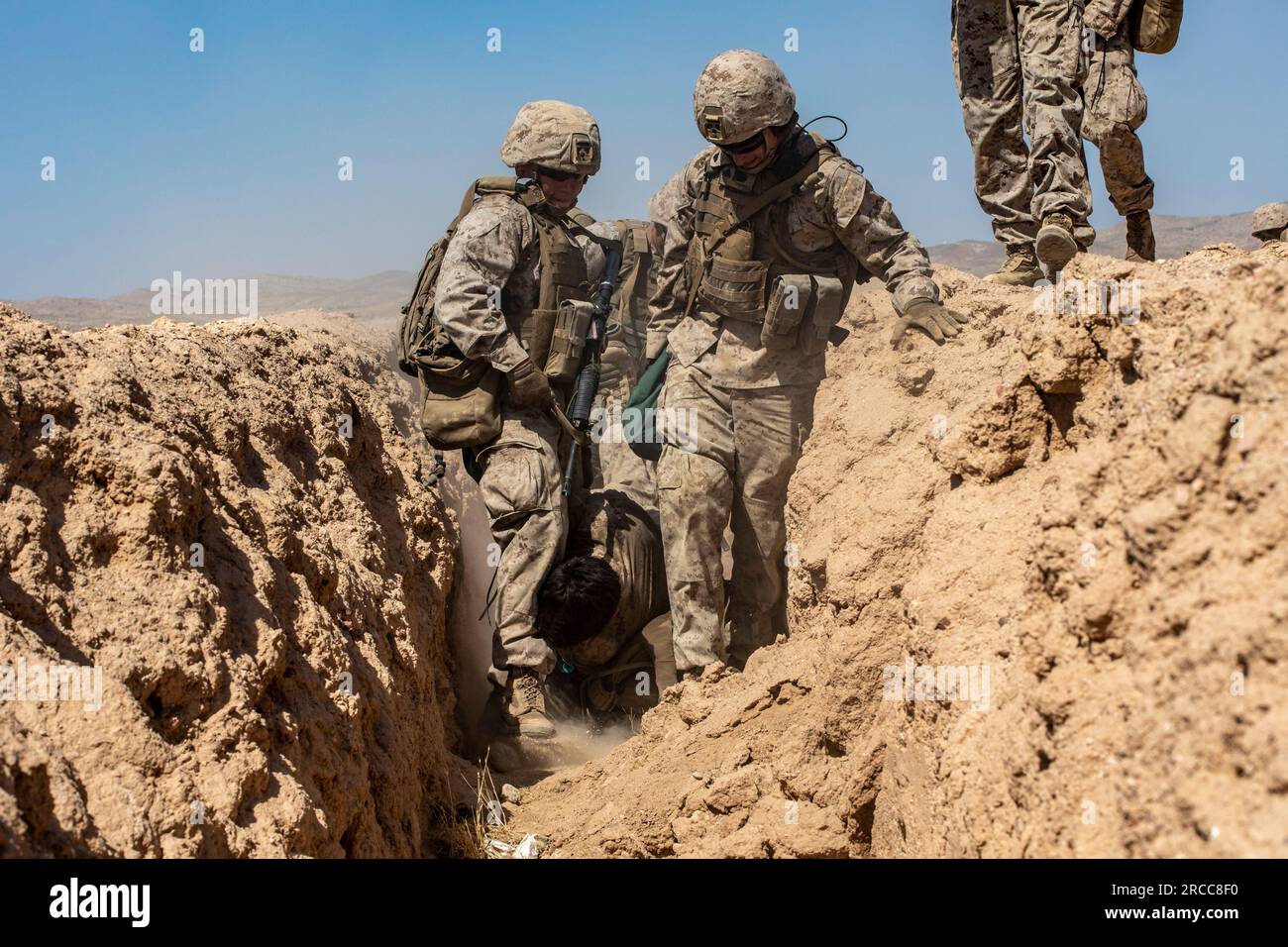 U.S. Marines with Bravo Company, 4th Assault Amphibian Battalion, 4th ...
