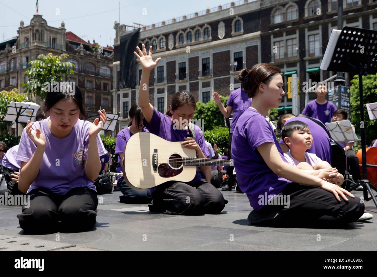 2023 world thousand grand praise march hi-res stock photography and ...