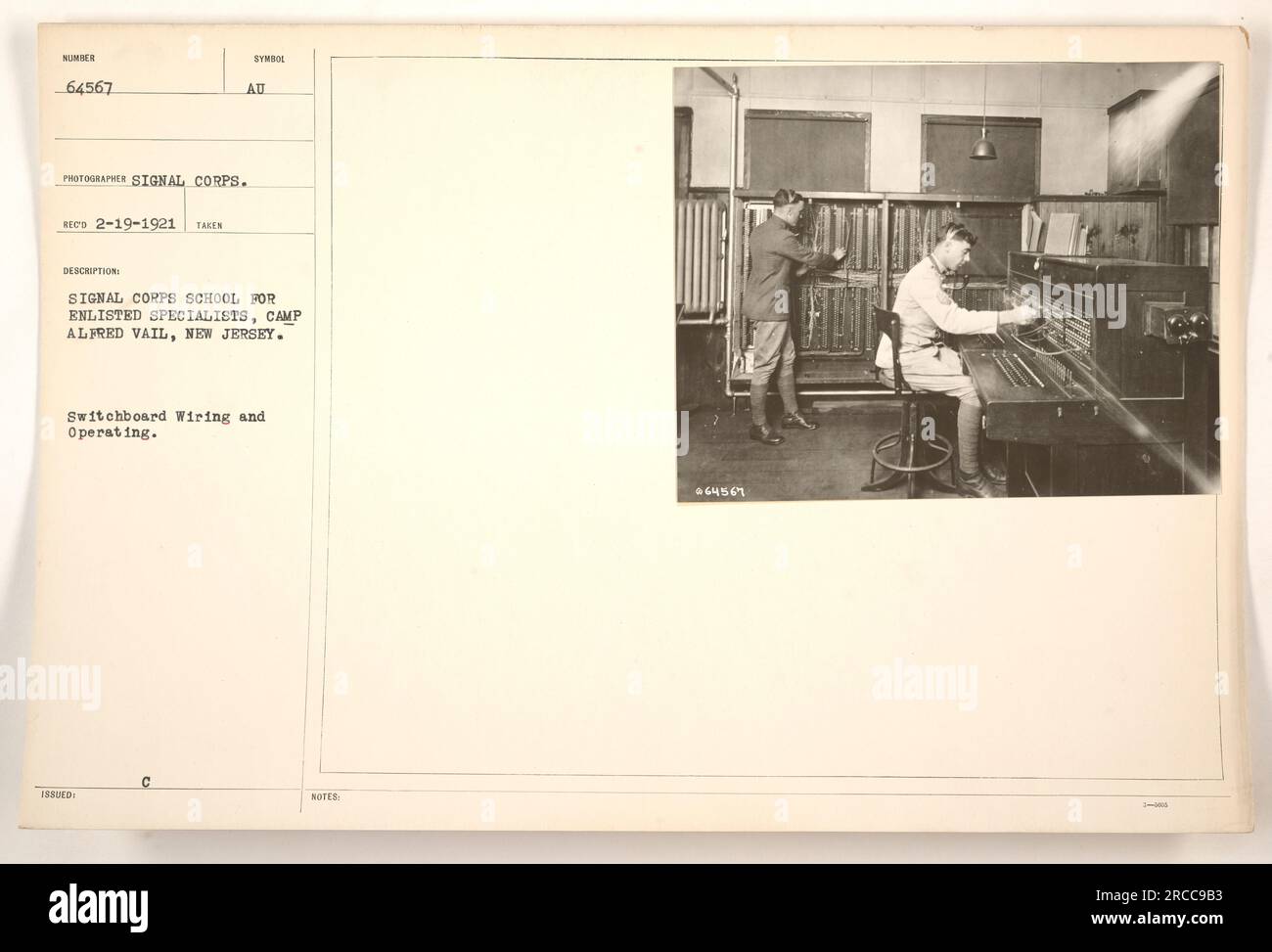 Soldiers at the Signal Corps School for Enlisted Specialists in Camp ...