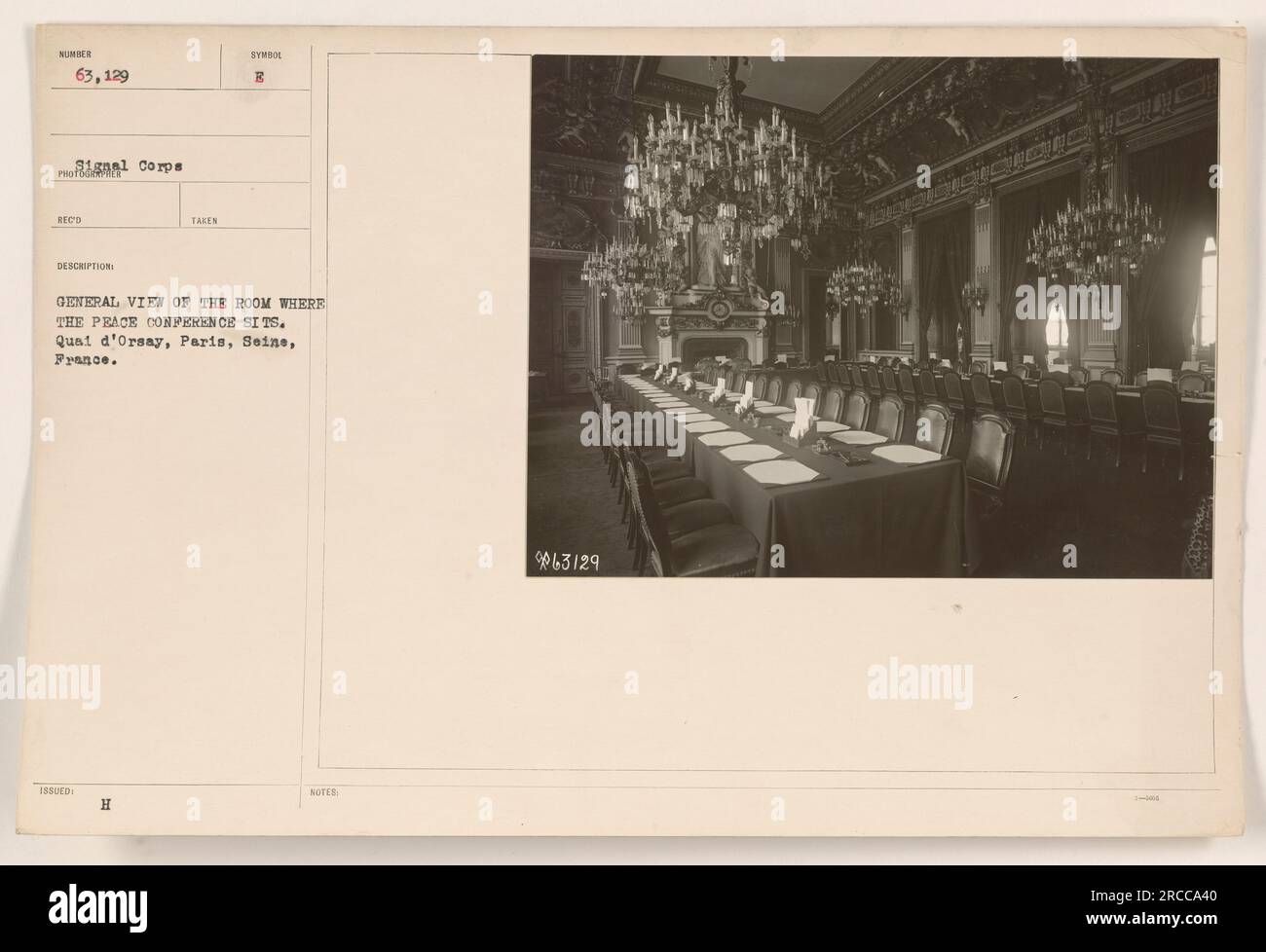 Sumber tables hi-res stock photography and images - Alamy