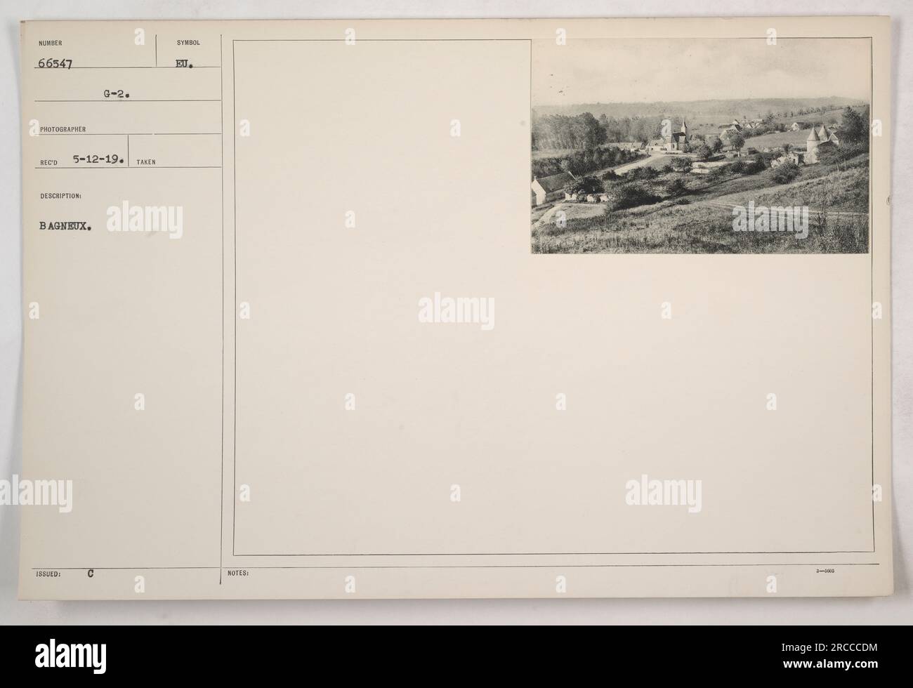 American soldiers conducting G-2 military activities in Bagneux during ...