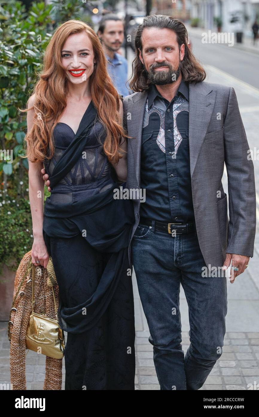 Elizabeth Jagger Street Style