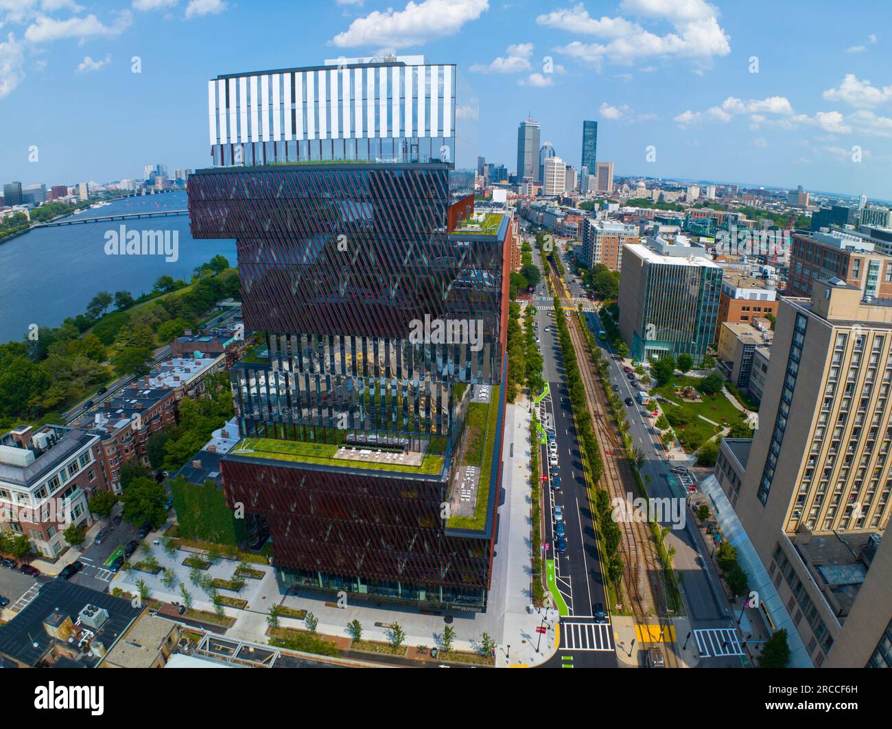Data center campus hi-res stock photography and images - Alamy