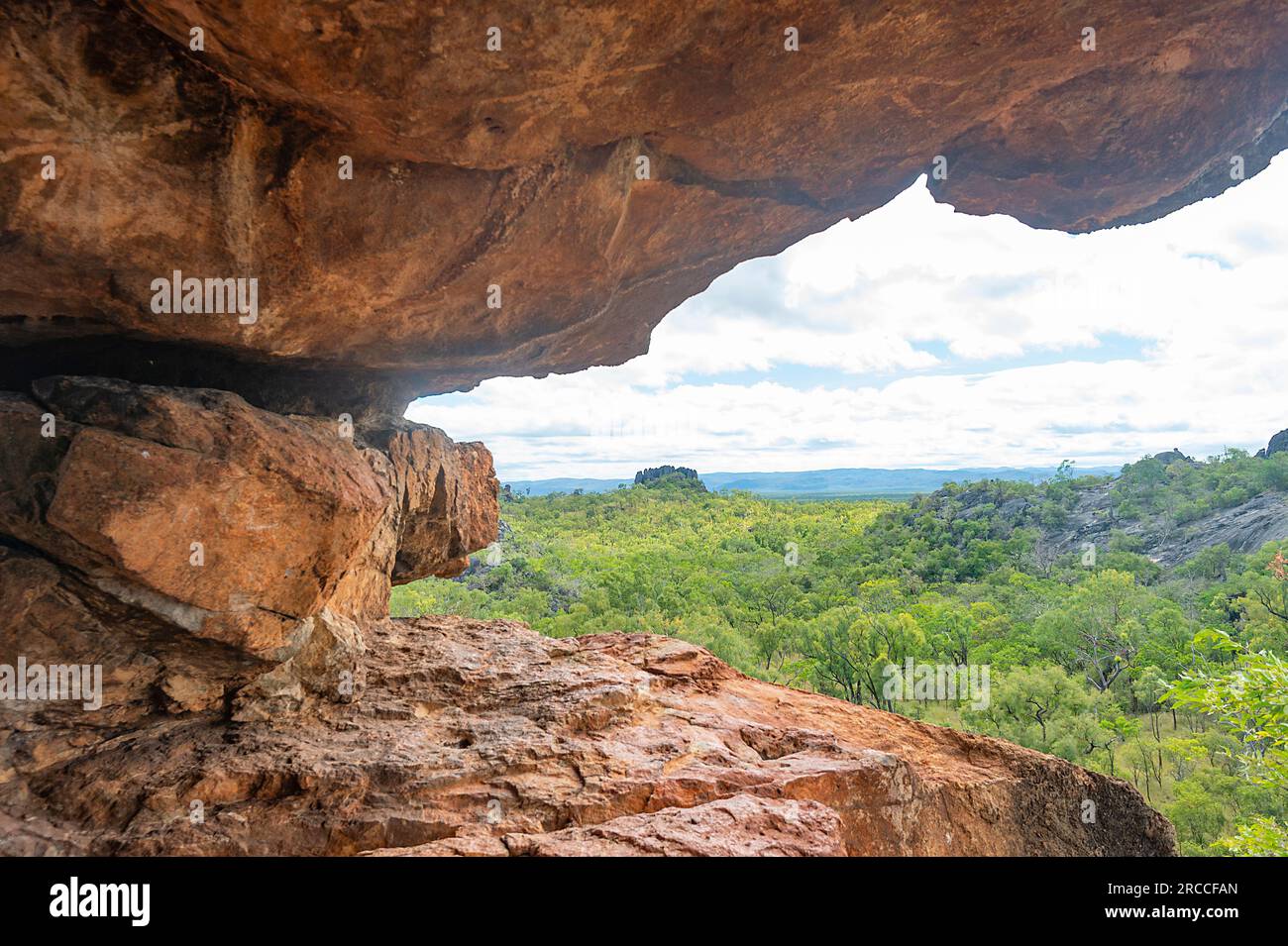 Scenic view of eroded limestone cliffs at The Ramparts, Chillagoe ...